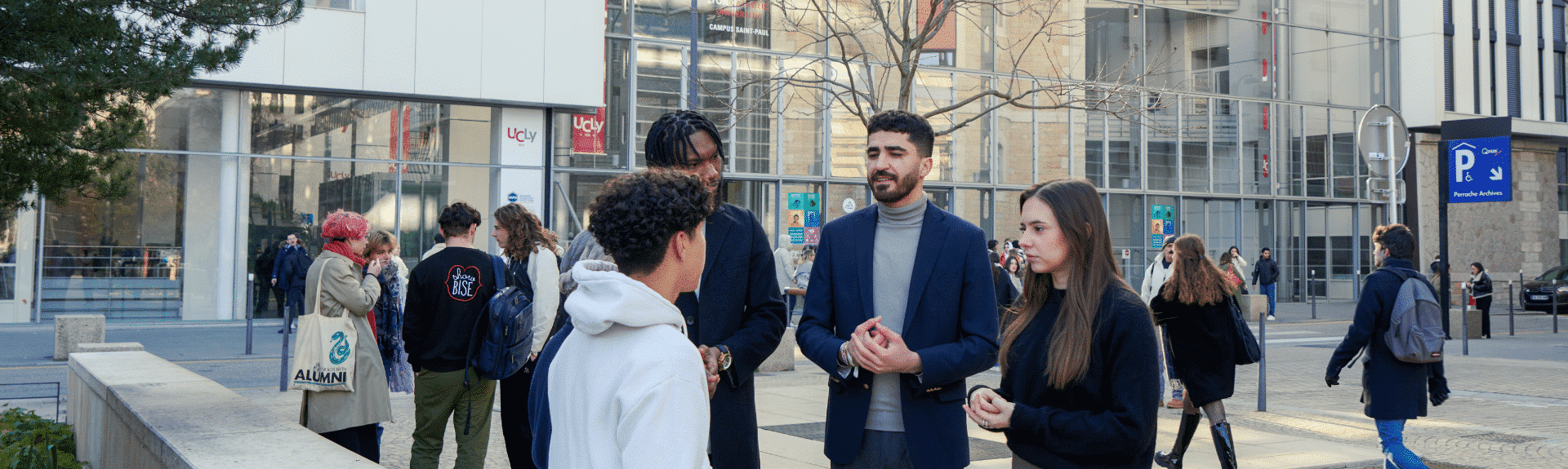 Le Bachelor in Business continue de grimper et atteint le top 20 ! - UCLy